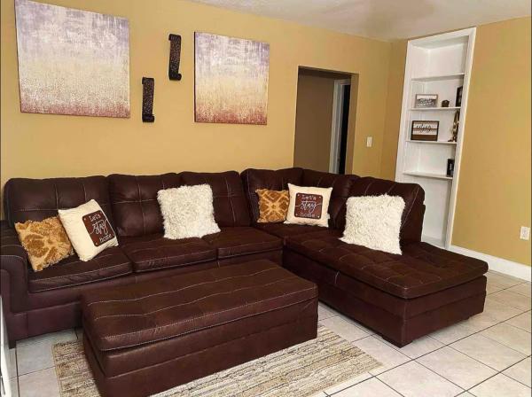 Lovely 2 Bedroom Condo With Free Parking & Wifi!! - Sunrise, FL