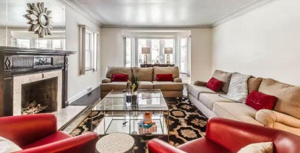 Spacious 5br - Sleeps 10 - University District Home - Warren, MI