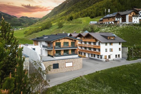 Die Sabine & Dein Hotel In Galtür - Ischgl