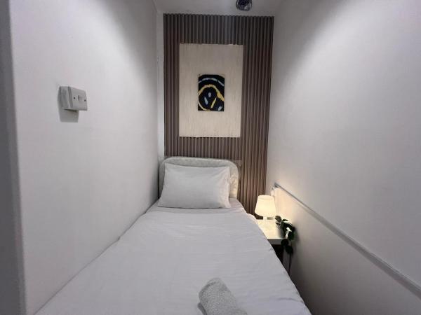 Deluxe Solo Room In Barsha Heights Tecom - Dubai
