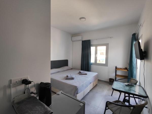 Golden Sun Rooms - Adults Only - Ayia Napa