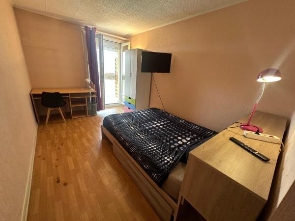 Chambre Privative Avec Balcon - France