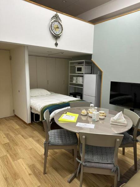 101 Melon Home 難波日本橋 徒歩10分 黒門市場 徒歩5分 心斎橋 1駅 広いお部屋 - Osaka
