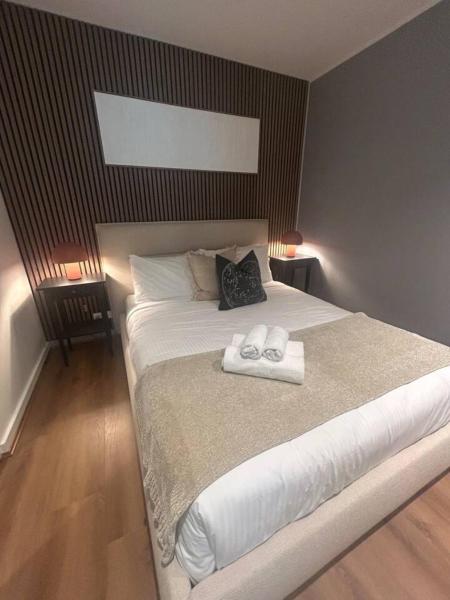 1br Apartment - A Luxurious Docklands Escape - St Albans