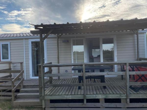 Mobil Home Avec Terrasse, 2 Chambres, 33m² - Api-1-52-398 - Céret
