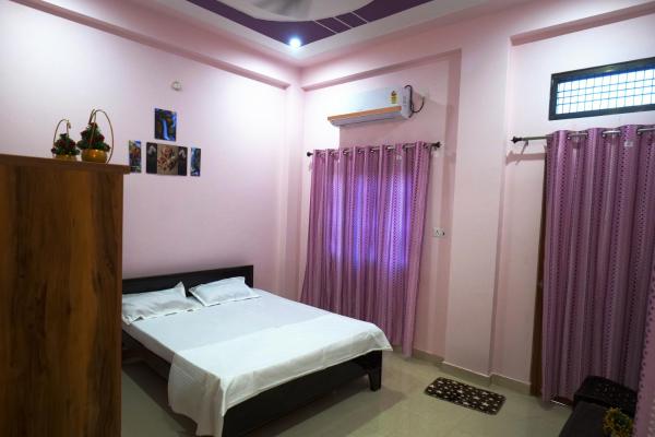 Krishna Kunj Inn - Varanasi