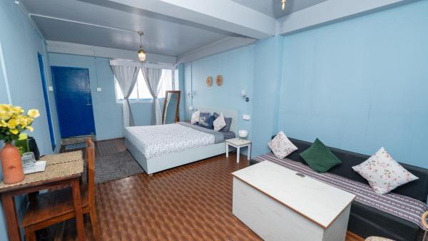 Monratino The Snow Roost- 10 Mins Walking Distance From Mall Road- Attached Balcony With Kanchenjunga Mountain View-kitchen Available - China