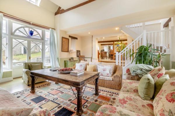 Escape To The Hillis - Brecon