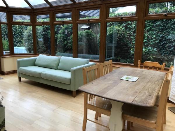 Lymington Courtyard: 4-bed Modern Cottage Charm - Lymington