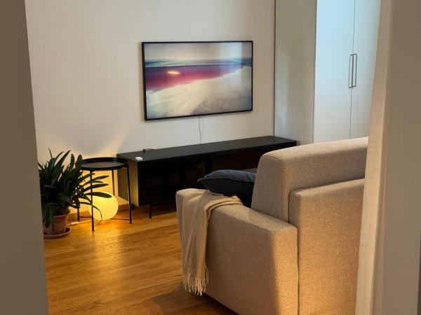 Comfort Stay Legnano - Appartamento Di 85m2 Con 2 Bagni, Smart Tv, Wifi Ultra Veloce E Angolo Lavoro, Perfetto Per Visitare Milano In Relax - Legnano