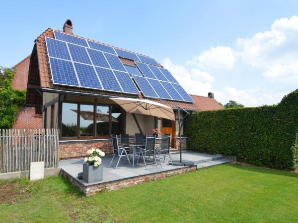 Comfortable Home With Sauna - Ronse