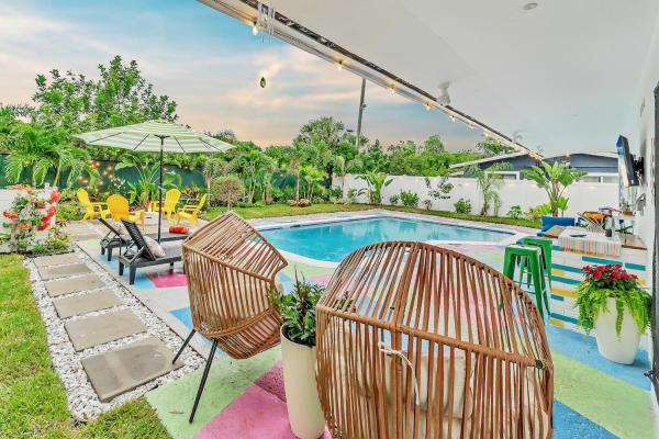 Charming Tropical Getaway With Pool-3mile To Beach - Pompano Beach