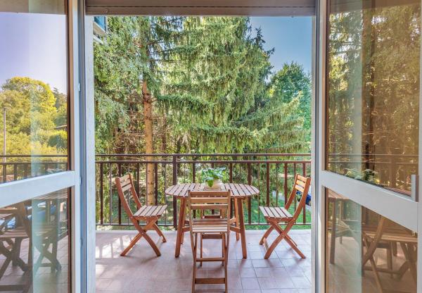 Guesthost - Bright Apartment Parco Dei Colli - Bergame