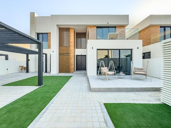 Luxurious Villa On Saadiyat For Large Groups And Families - Abu Dhabi