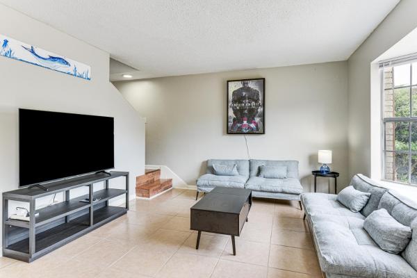 Private Patio And Yard Fort Walton Beach Home! - Fort Walton Beach, FL