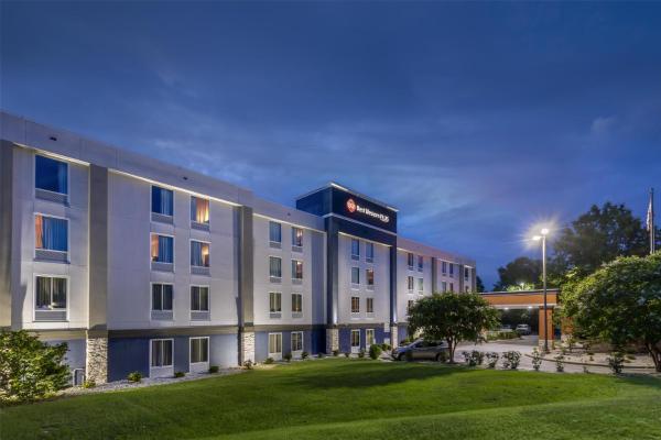 Best Western Plus Lexington Inn - Lexington, SC