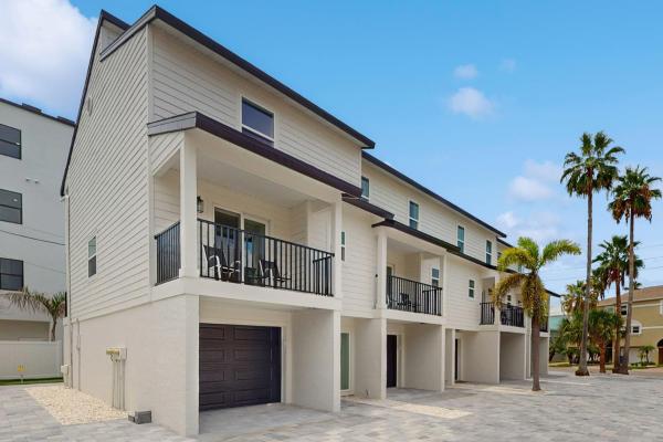 Island Vibes 2 - Treasure Island, FL