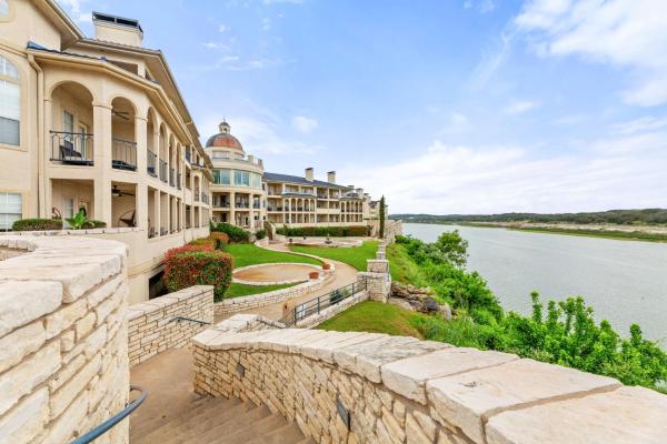 Hill Country Island Retreat - Lago Vista, TX