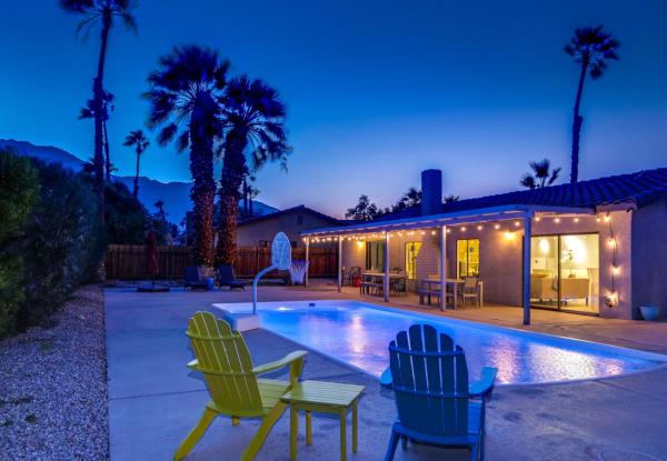 Poolside Living - Palm Springs, CA