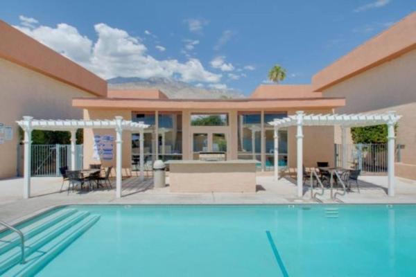 Goldie's Hideaway - Palm Springs, CA