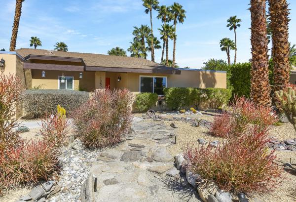 Tranquil Padua Pad - Palm Springs, CA