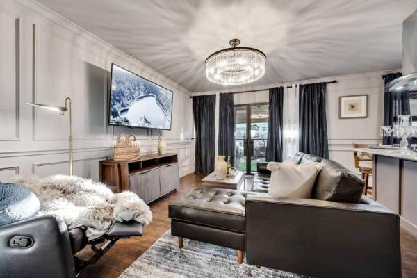 Stylish King 1 Br Suite Balcony Hot Tub - Dallas, TX