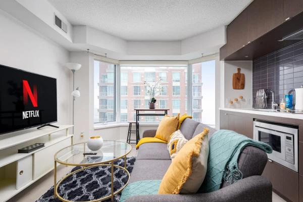 Premier 1br Condo In Yorkville's Finest Building - Mississauga