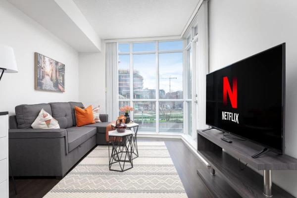 Downtown Escape Stylish Condo With City Views -