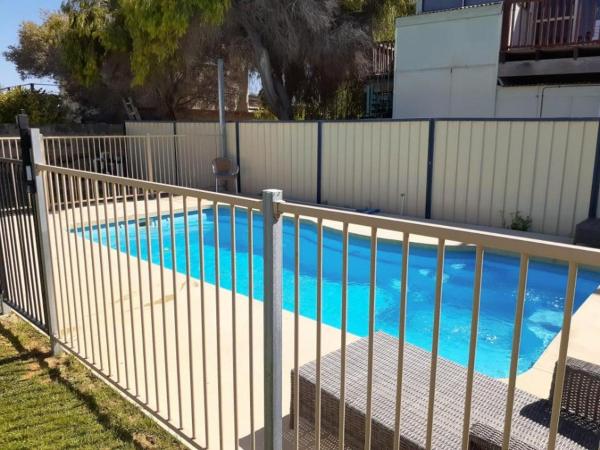 Family Tides - Lancelin