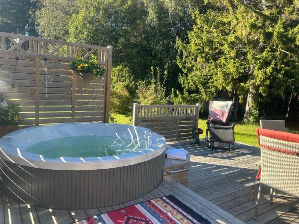 The Blomsholm Cabin - Recharge Your Electric Car - Strömstad