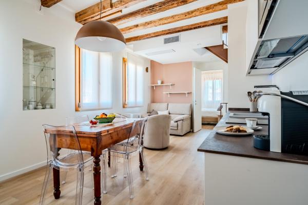 Venetian Art Suites - Veneza