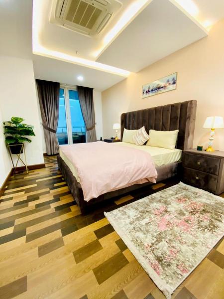 Luxury Apartments & Penthouses At Goldcrest Dha Lahore - Lahore