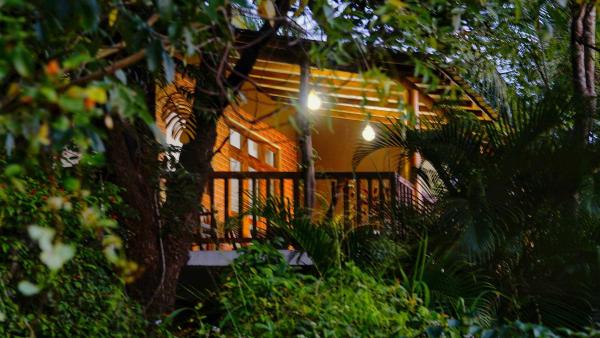 Sigiri Dilu Villa - Sri Lanka