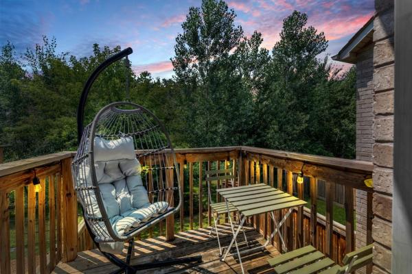 Chic Open-concept 5 Beds Home By Airport And Highways - Brampton