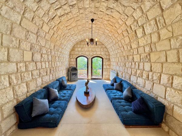La Villa Maree 5br, With Pool, Gym, Sauna, Wine Cave - Lebanon