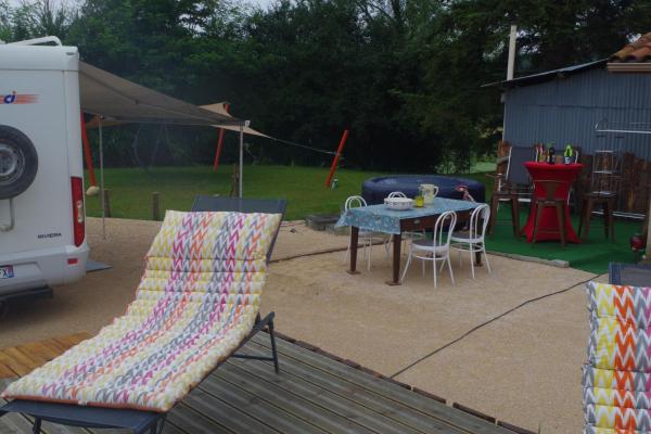 Chez Mitch En Camping Car Et Grand Espace Extérieur - Vic-Fezensac