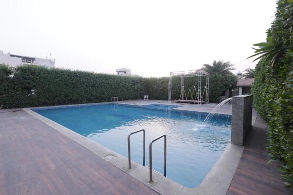 Rajwada Farm Vrindavan - Vrindávan