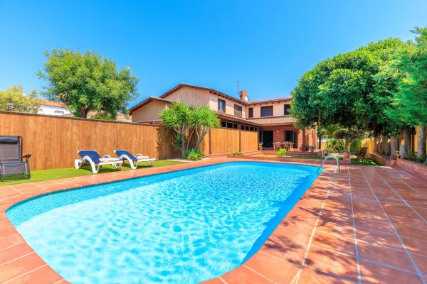 Private Villa With Pool 3 Minutes From The Beach - Miami Platja