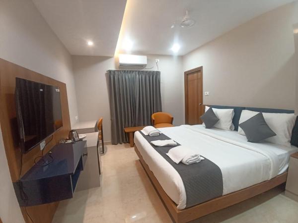 Vasatee Kondapur - Hyderabad