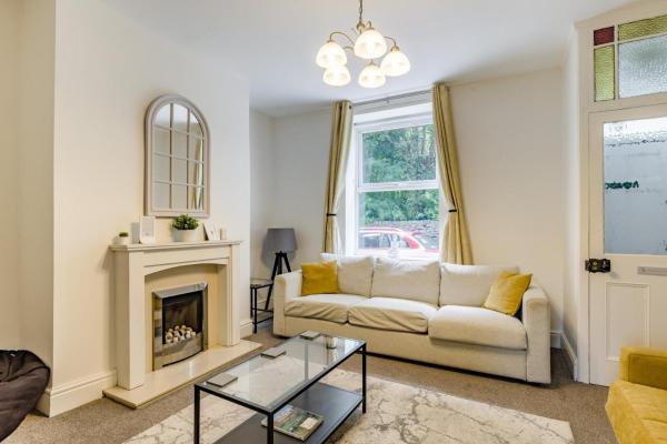 High Peak Place - Buxton