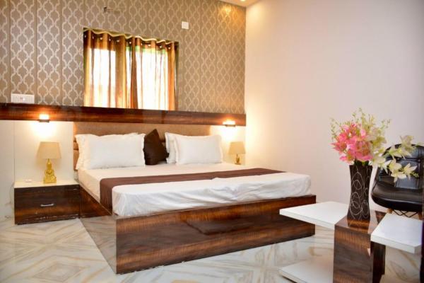 Hotel Bhardwaj - Karnal