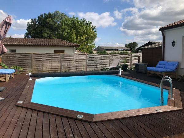 Zen Room In Shared Home With Pool Owner-on Site - Coutras
