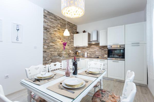 Apartment Perunika - Zadar