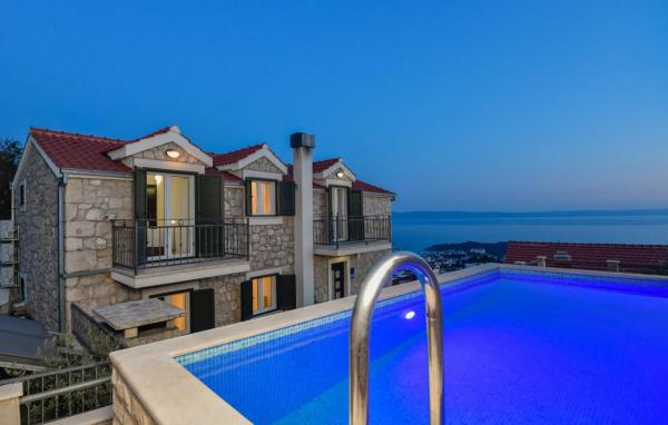 Villa Elizabeta Makarska By Villas Guide - Makarska