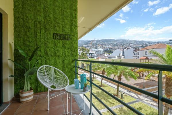 Super Anadia - Vintage - Funchal