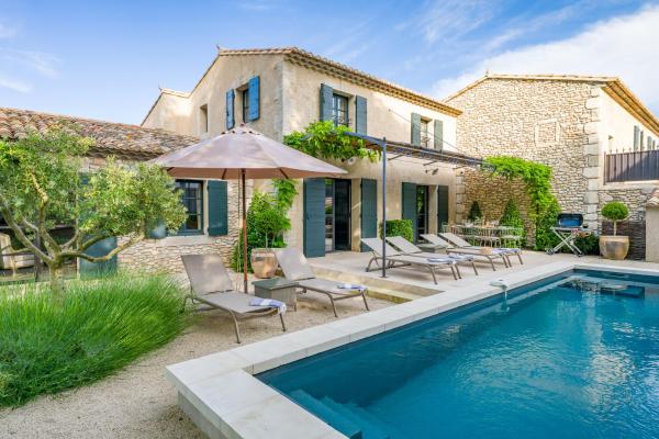 Luxury Villa With Aircon And Private Heated Pool In Central Eygalieres - Salon-de-Provence