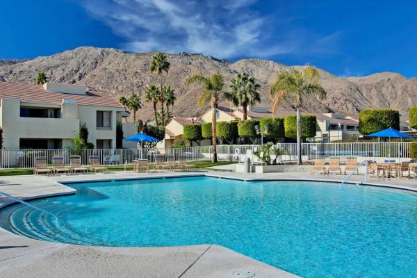 Classic Comfort In Central Ps - Palm Springs