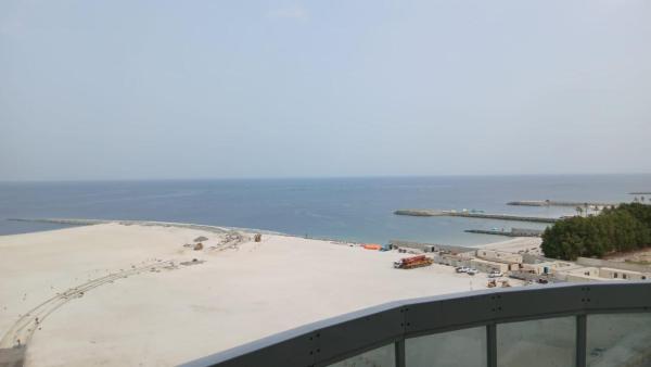 1br Beachfront Stunning Sea View - Ajman