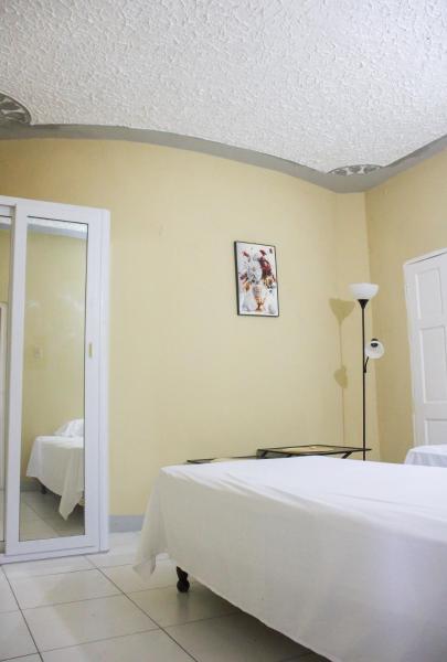 Oceanview 2br Getaway 3min Beach 5min Airport - Jamaika