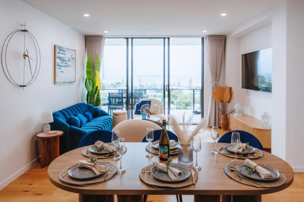 3-bedroom Apartment With Sea View, Rooftop Pool, Study & Free Parking - Brisbane